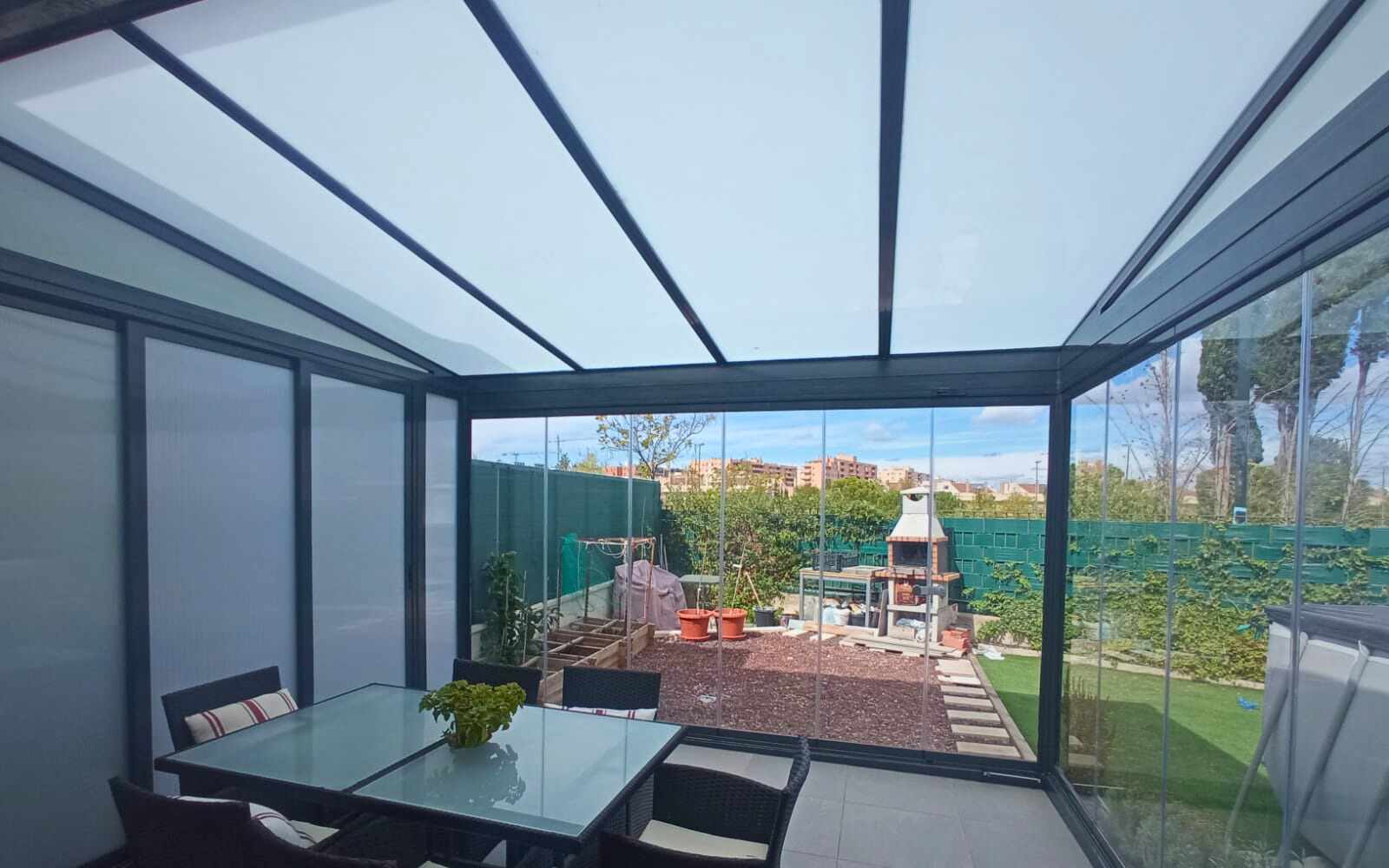 Techos Retráctiles y Fijos